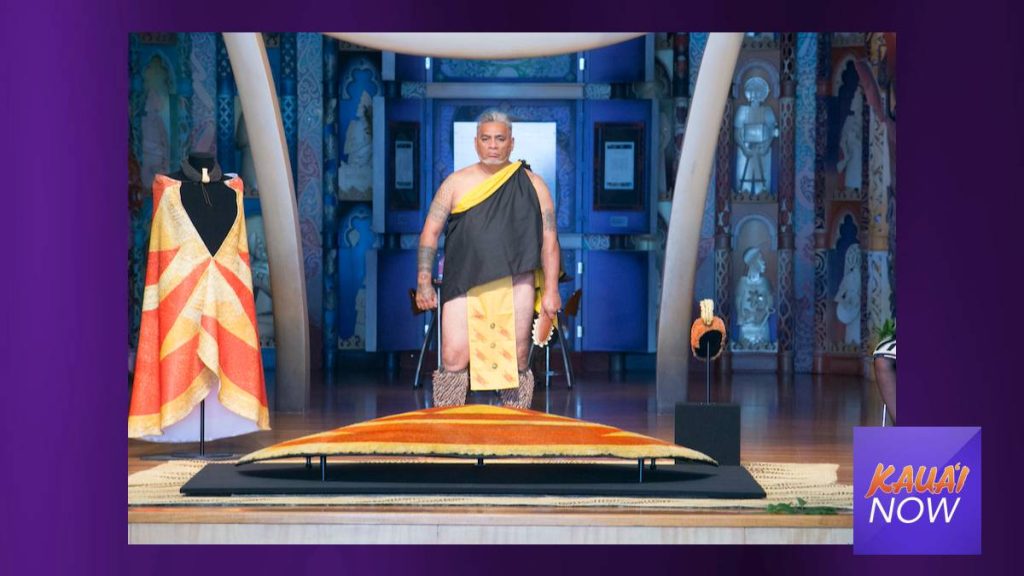 Feather Cloak, Helmet Gifted to Captain Cook Return Home Permanently ...