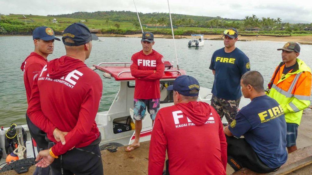 Coast Guard leads multi-agency exercise at Kukuʻiula Small Boat Harbor ...