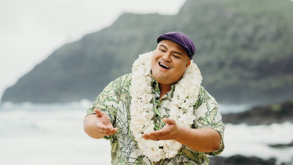 Grammy-winning Kalani Pe‘a returning to Hawai‘i Theatre for Lei Day ...