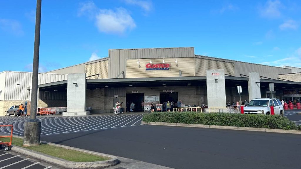 Costco to roll out membership card scanners for entrance into warehouse ...