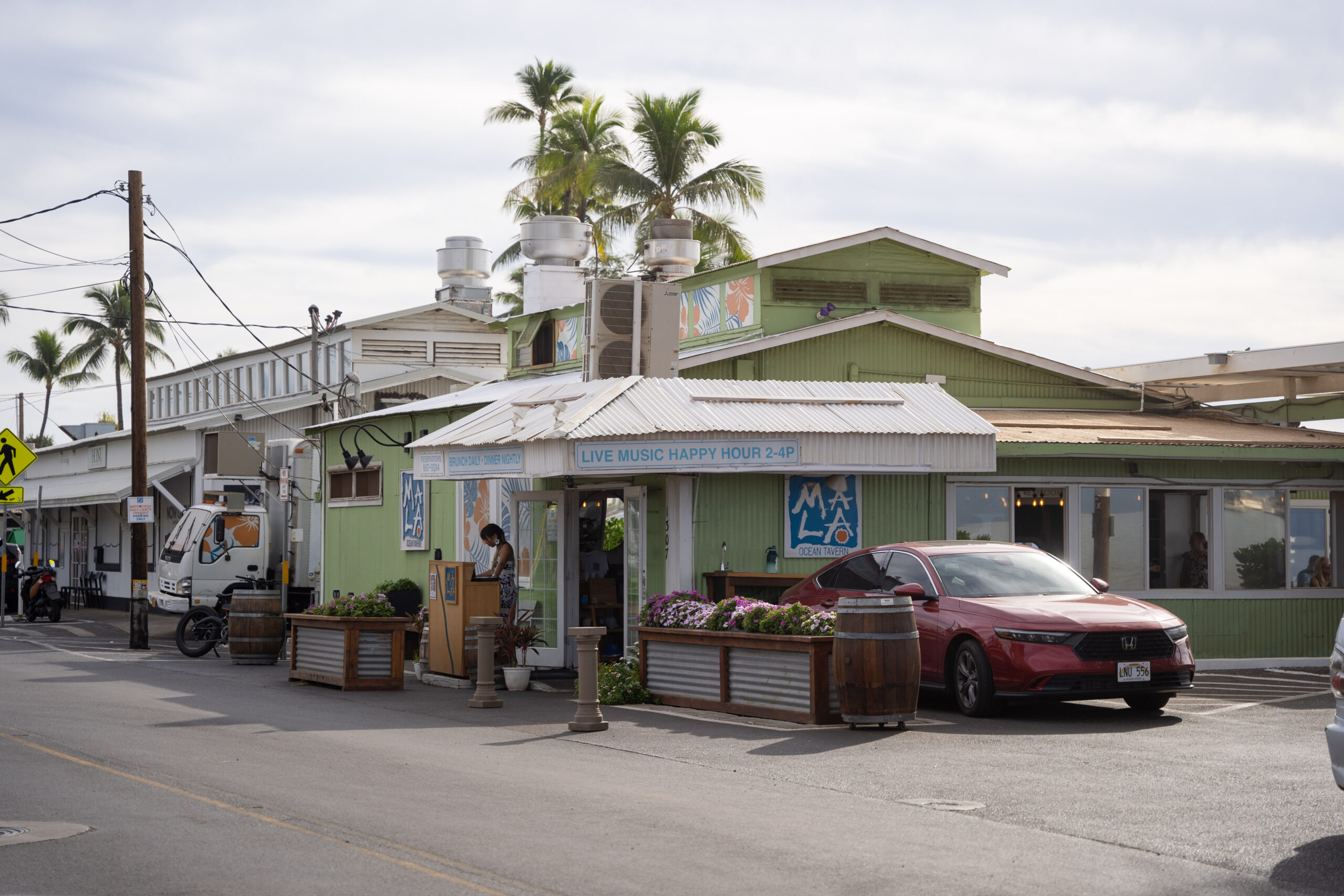 Businesses want to return to Lahaina. Can they afford to wait for the ...