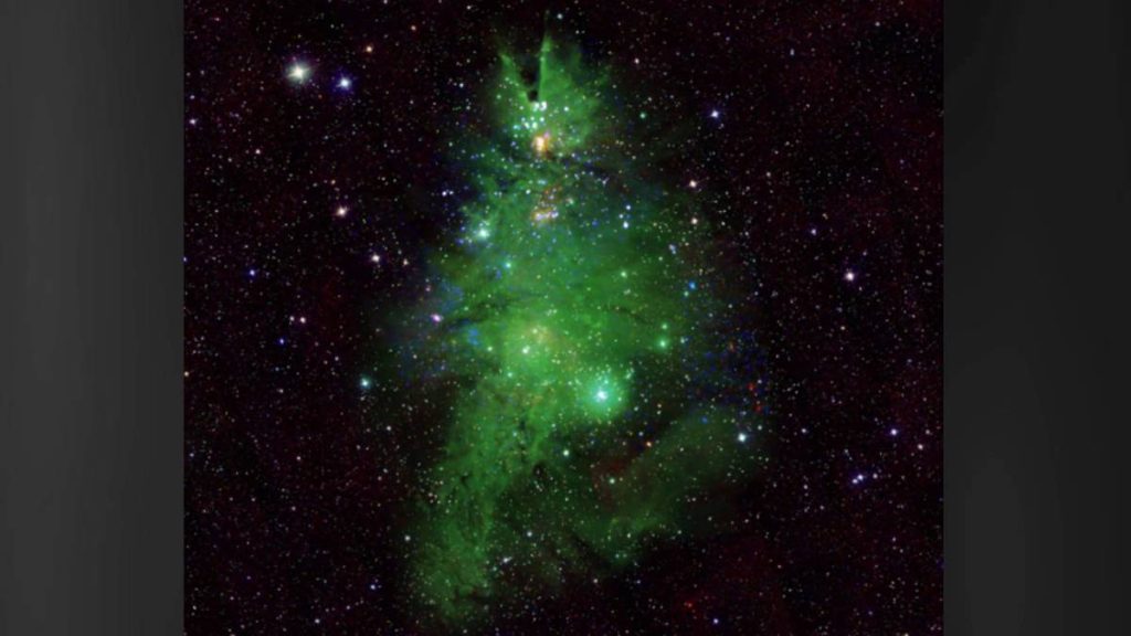 ‘Christmas Tree Cluster’ decks Milky Way’s halls with seasonal ...