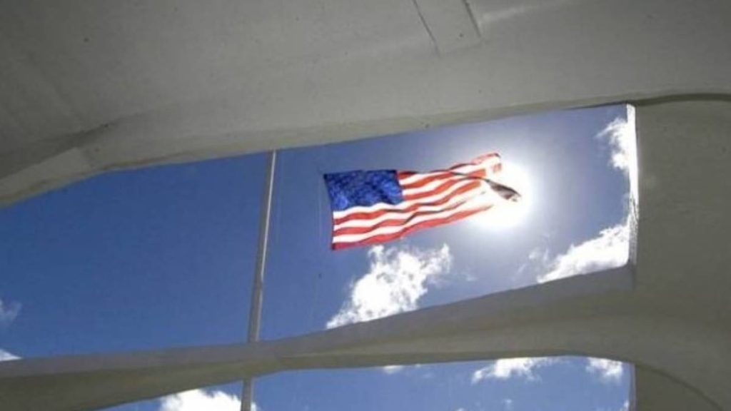 Green orders flags at half-staff in honor of National Pearl Harbor Remembrance Day : Kauai Now